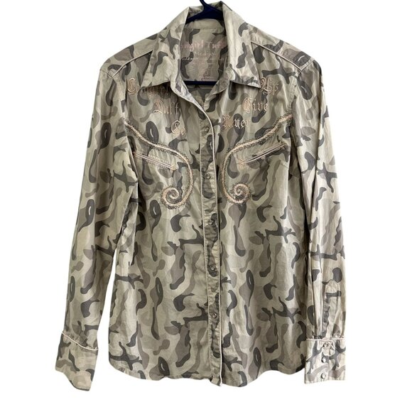 Cowgirl Tuff | Tops | Cowgirl Tuff Co Never Give Up Camo Western ...